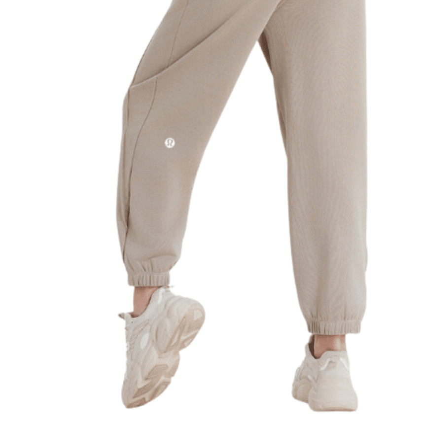 לגלות את Lululemon: כשסטייל, נוחות וספורט נפגשים - MAYERS